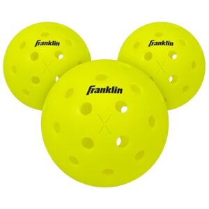Best Outdoor Pickleball Balls: Top 7 Expert Tested & Ranked ...